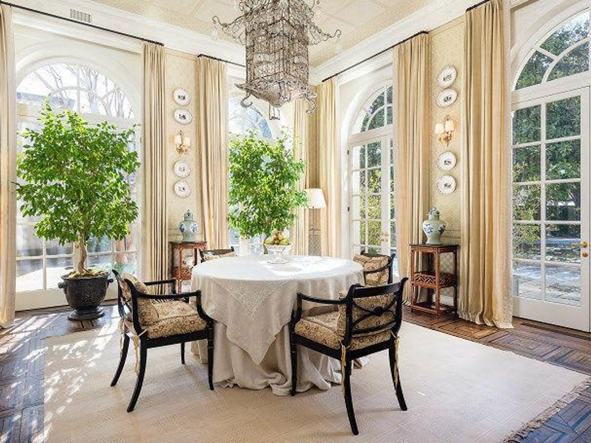 There's a cozy morning room. - CultureMap Dallas