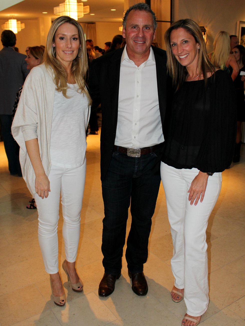 Dallas cinephiles receive exciting news about John Wayne flick fest ...