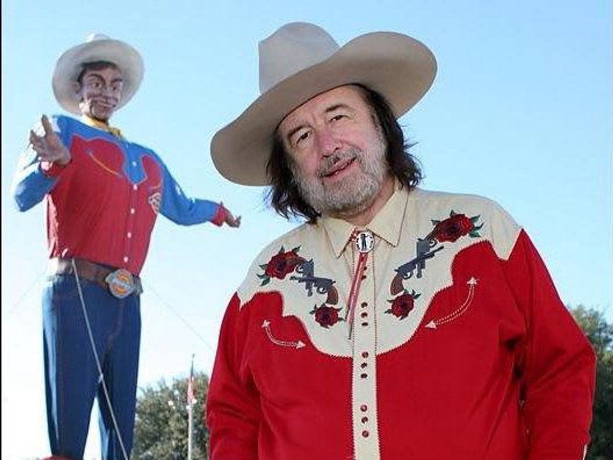 When Big Tex burned, voice over artist Bill Bragg lost his job ...