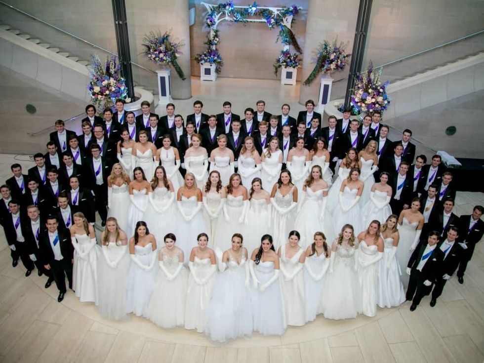 Dallas Symphony debs are visions in white at 31st annual Presentation ...