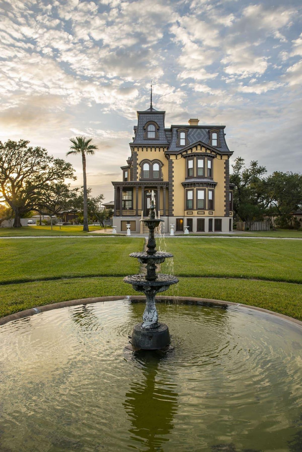 The impressive Fulton home overlooks scenic Aransas Bay. - CultureMap ...