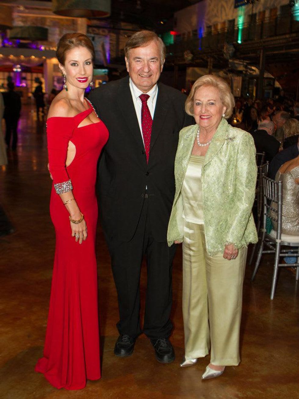 Dallas power players secure funds for future aviators at Frontiers of ...