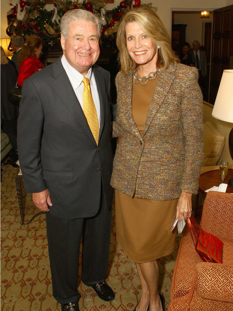 Dallas Arboretum friends have 12 times the fun at this year's holiday ...