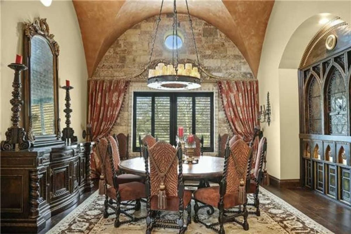 Another dining area. - CultureMap Dallas