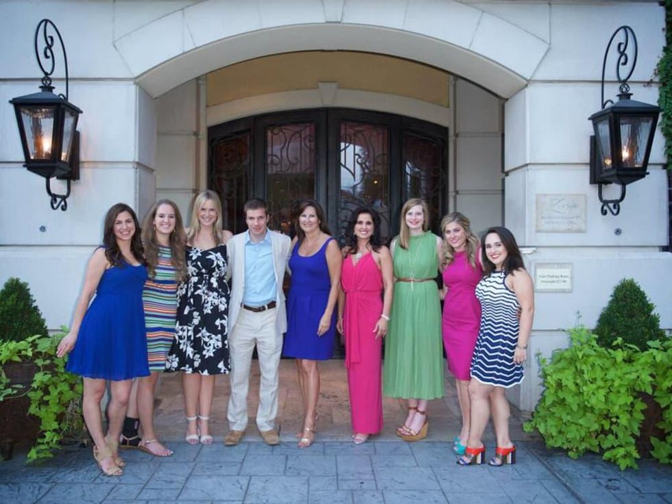 Young Dallas professionals say so long to summer at sizzling poolside ...