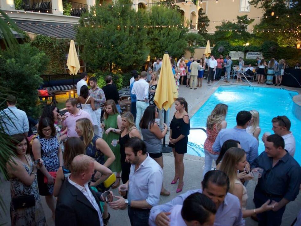 Young Dallas professionals say so long to summer at sizzling poolside ...