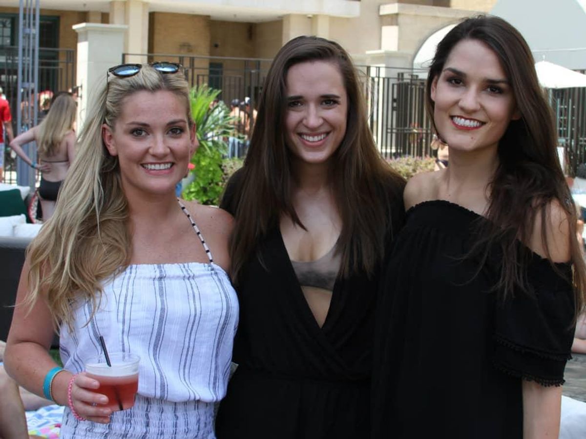Mackenzie Bulloch, Amelia Rainey, and Melissa Kemp at the Dallas ...