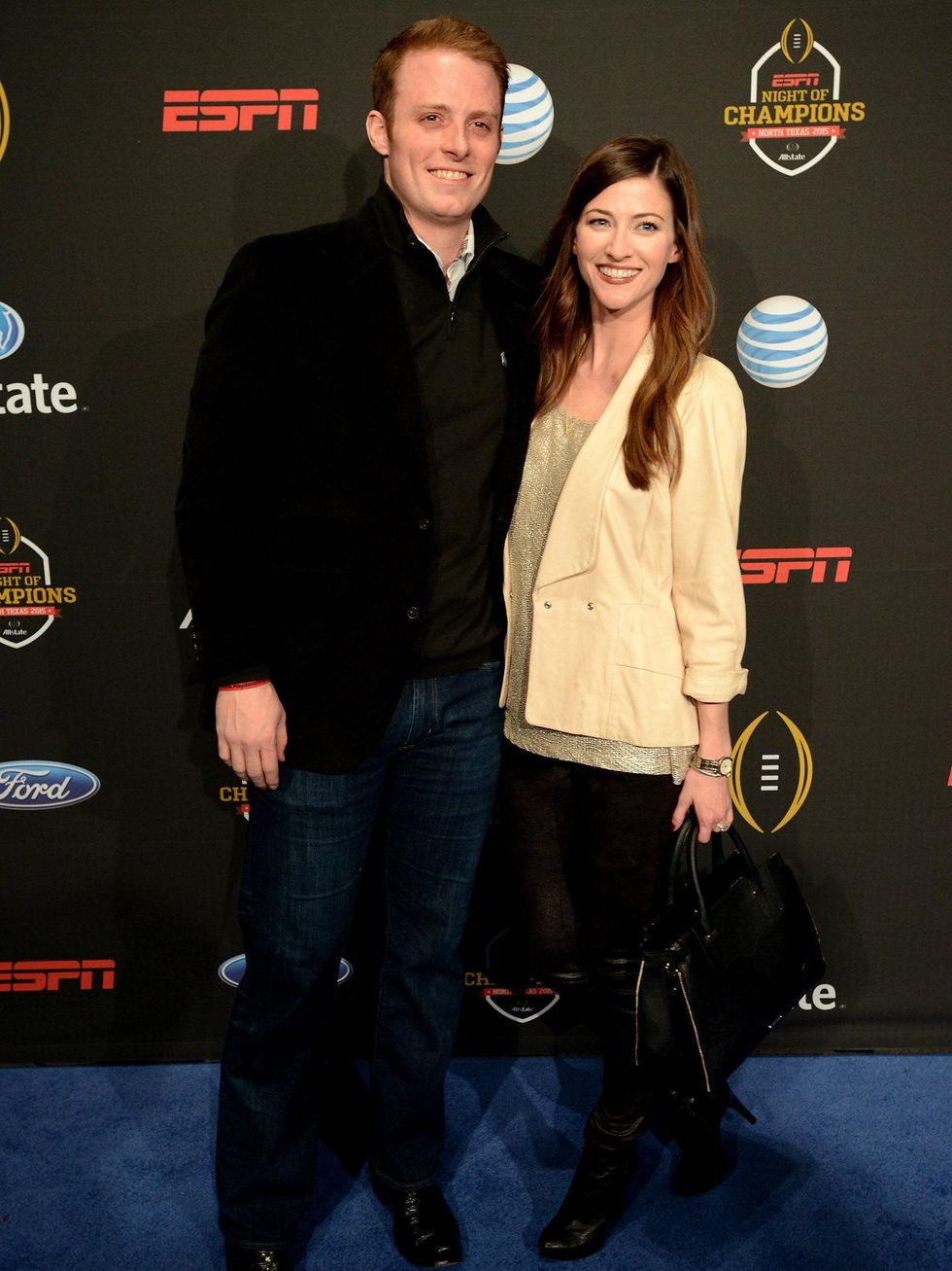 ESPN gathers famous friends for nippy College Football Playoff pregame ...