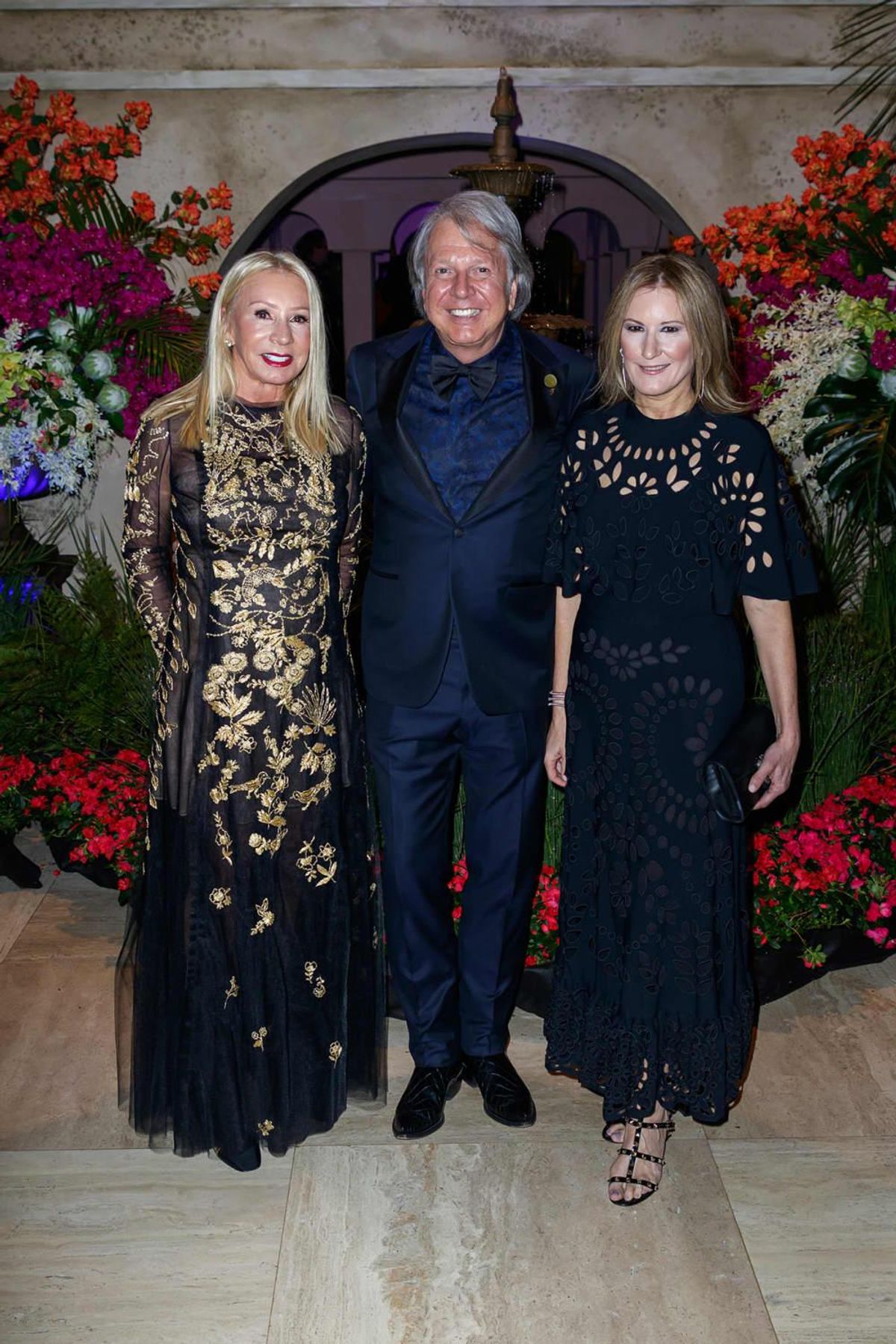 Pat McEvoy in Oscar de la Renta, Dean Fearing, Wanda Fearing in ...