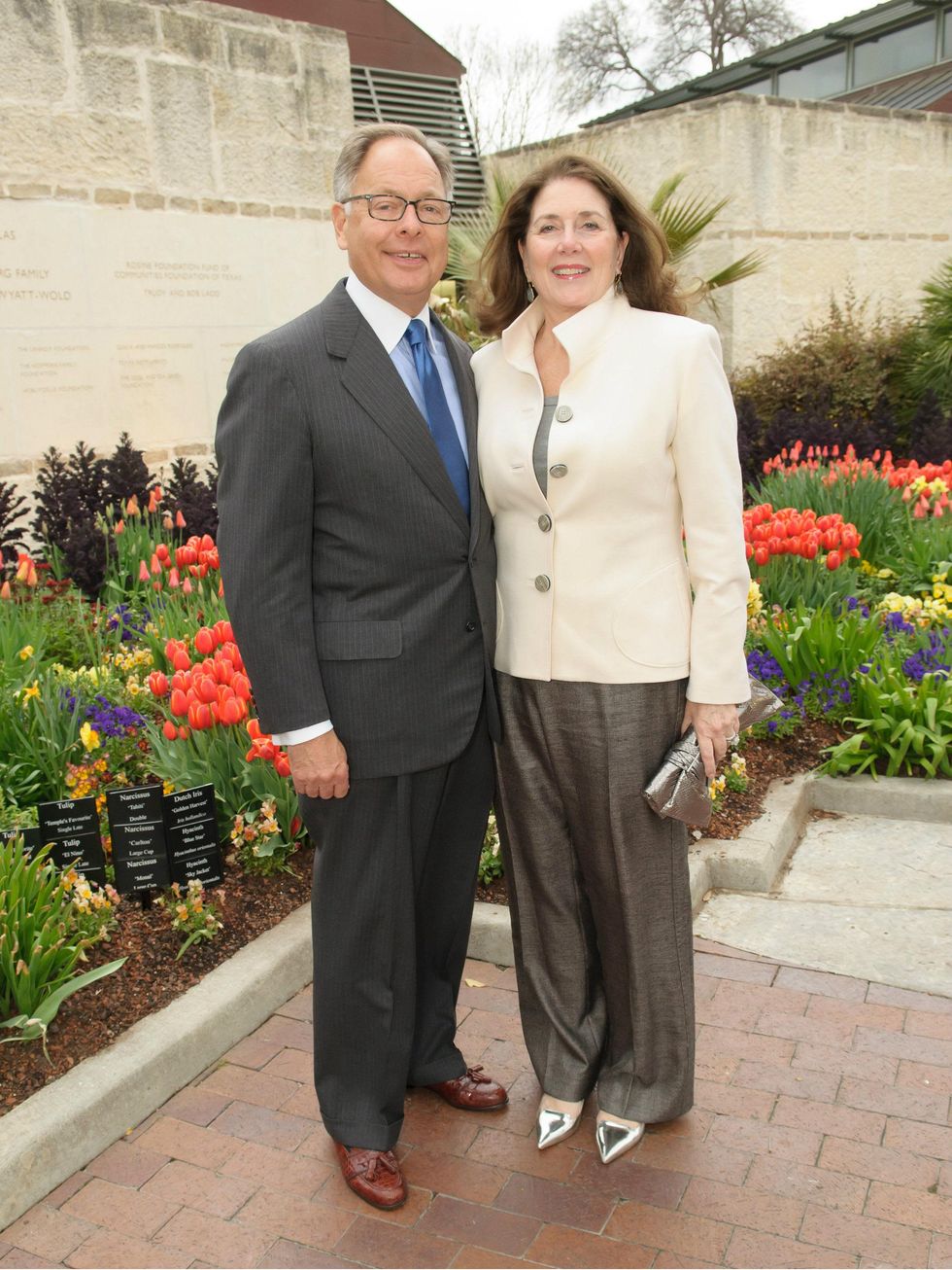 Brilliant blooms attract Dallas Arboretum supporters to festive spring ...