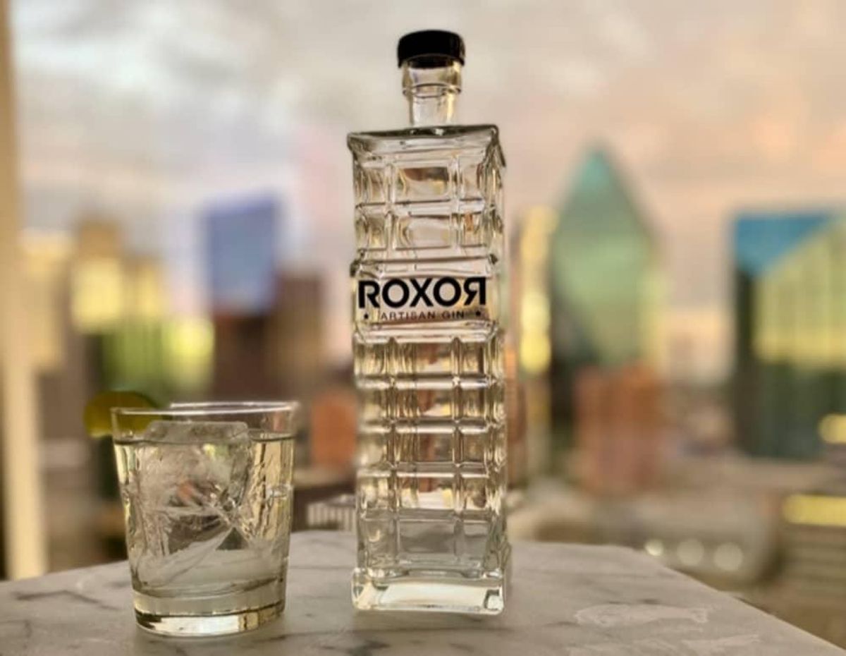 Roxor Gin. The bottle has a little Frank Lloyd Wright thing going on ...