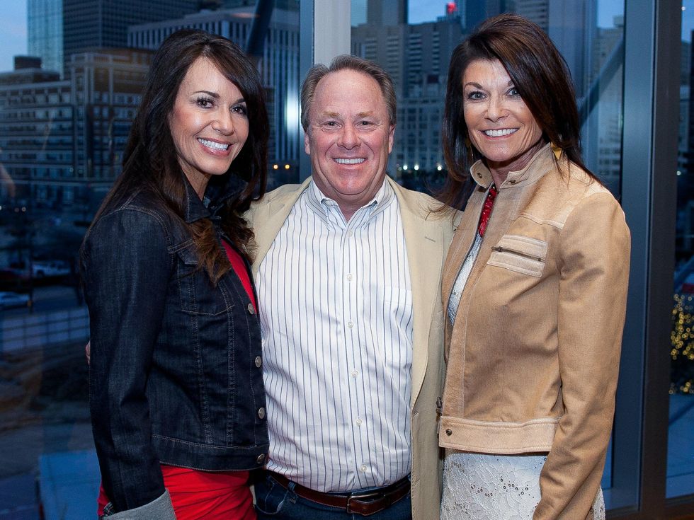 NFL greats and rodeo champs kick up their heels at Sky Ranch ...