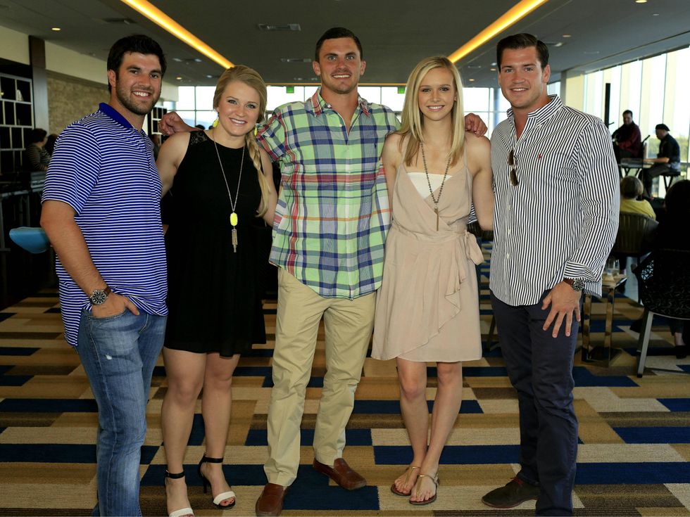 Concertgoers catch Nashville songwriters at intimate new music series ...